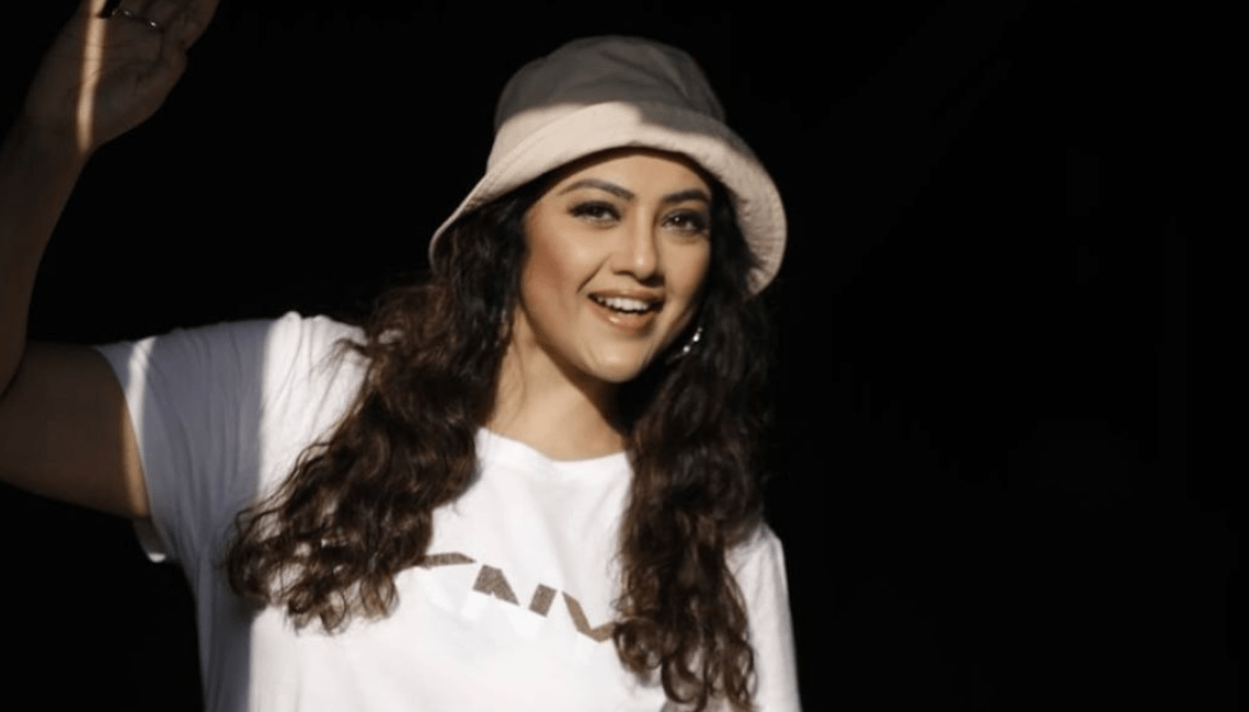 Meena Sagar looking breathtaking in her latest post.