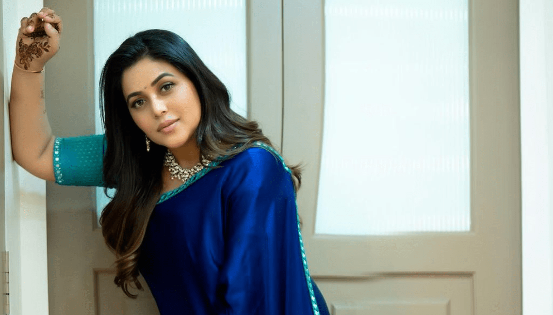 Purnaa always looks so effortlessly beautiful.