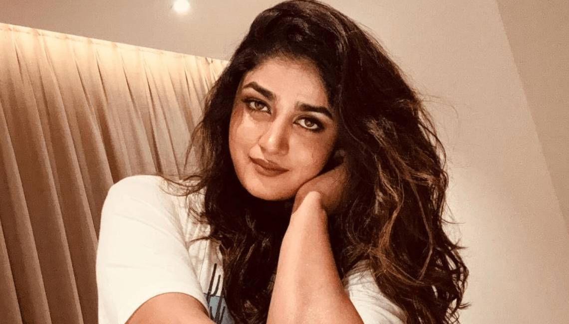 Dimple Hyati is glowing with beauty!