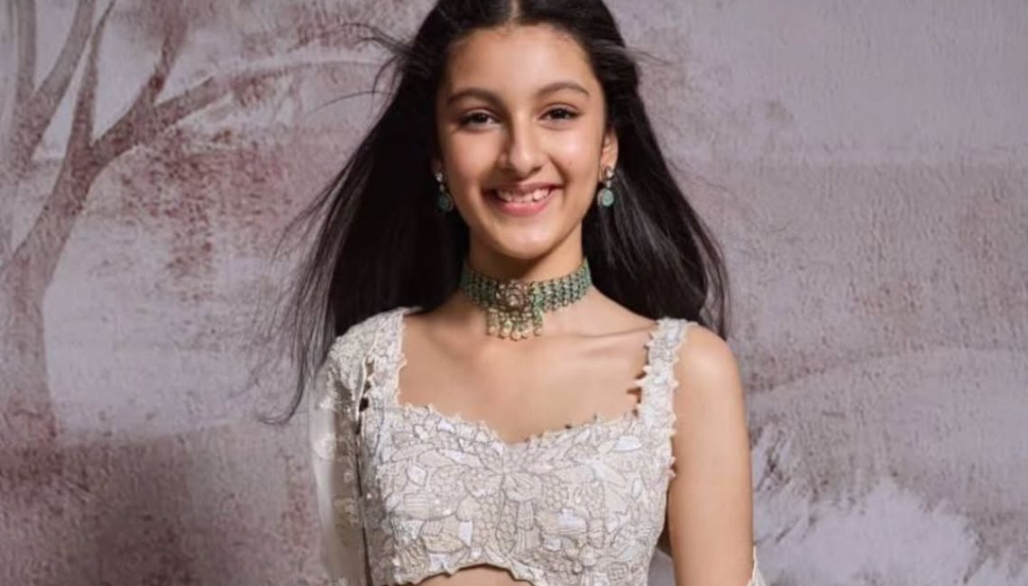 sitara latest cute pics - Telugu Bullet